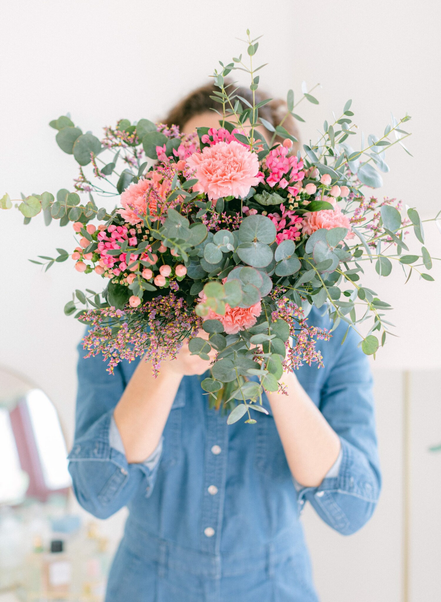 Livraison de Fleurs en Belgique - mademoiselle, envoyez un bouquet.