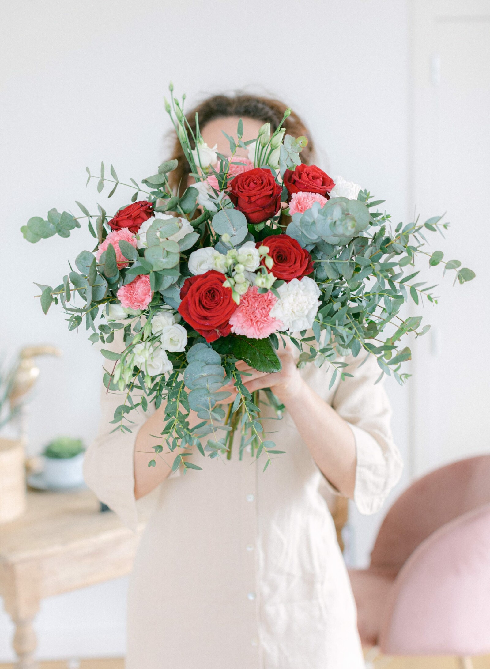 Livraison de Fleurs en Belgique - mademoiselle, envoyez un bouquet.